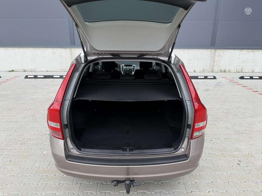 Brūns Kia Ceed 2011 Šauļi, ar dzinēja tilpumu 1.60 L un nobraukumu 288 tūkst. km par 2350 €, foto 26 vietnē AUTOMOTO.COM.LV