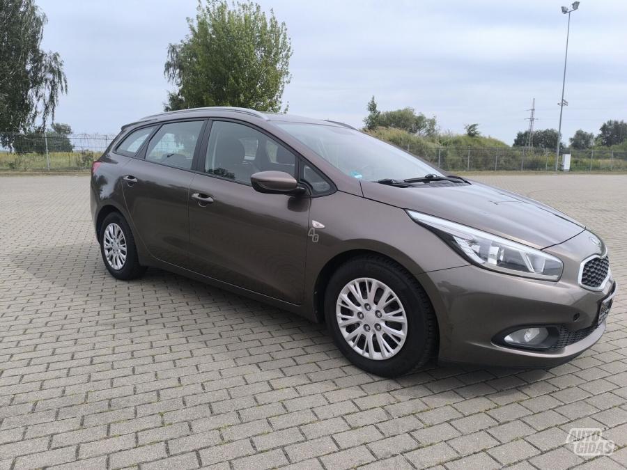 Brown Kia Ceed 2012 in Marijampole, with an engine capacity of 1.60 L and mileage of 299 thousand km for 3299 €, photo 3 on AUTOMOTO.COM.LV