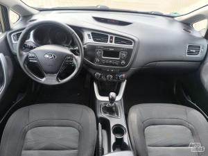 Brown Kia Ceed 2012 in Marijampole, with an engine capacity of 1.60 L and mileage of 299 thousand km for 3299 €, photo 11 on AUTOMOTO.COM.LV