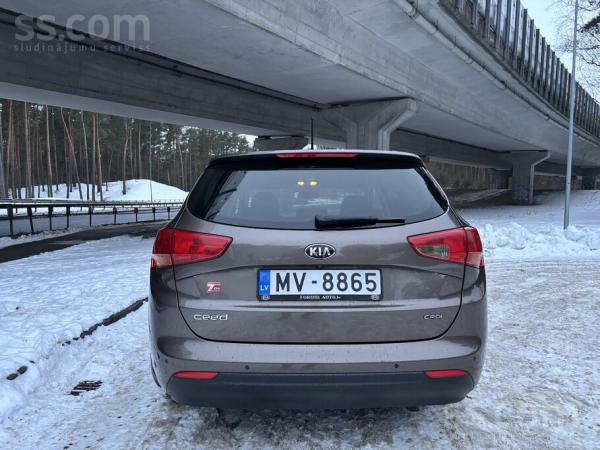 Brūns Kia Ceed 2013 Rīga, ar dzinēja tilpumu 1.60 L un nobraukumu 0 tūkst. km par 4490 €, foto 5 vietnē AUTOMOTO.COM.LV