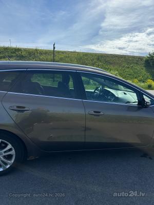 Brown Kia Ceed 2013 in Tallinn, with an engine capacity of 1.60 L and mileage of 221 thousand km for 5500 €, photo 10 on AUTOMOTO.COM.LV