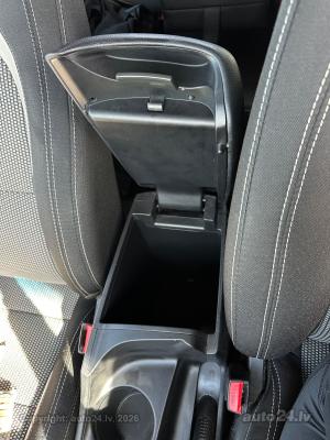 Brown Kia Ceed 2013 in Tallinn, with an engine capacity of 1.60 L and mileage of 221 thousand km for 5500 €, photo 24 on AUTOMOTO.COM.LV