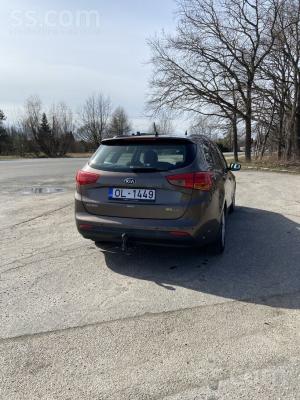 Brown Kia Ceed 2013 in Riga, with an engine capacity of 1.60 L and mileage of 276 thousand km for 4000 €, photo 5 on AUTOMOTO.COM.LV