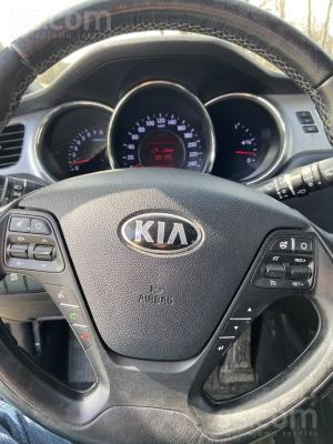 Brown Kia Ceed 2013 in Riga, with an engine capacity of 1.60 L and mileage of 276 thousand km for 4000 €, photo 7 on AUTOMOTO.COM.LV