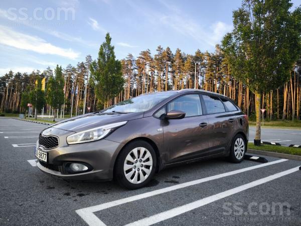 Brūns Kia Ceed 2013 Rīga, ar dzinēja tilpumu 1.40 L un nobraukumu 313 tūkst. km par 2400 €, foto 4 vietnē AUTOMOTO.COM.LV