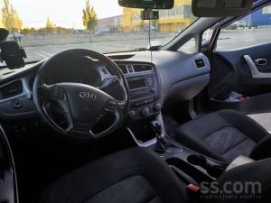 Brown Kia Ceed 2013 in Riga, with an engine capacity of 1.40 L and mileage of 313 thousand km for 2400 €, photo 9 on AUTOMOTO.COM.LV