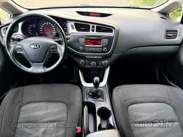 Brown Kia Ceed 2014 in Tallinn, with an engine capacity of 1.40 L and mileage of 232 thousand km for 5300 €, photo 9 on AUTOMOTO.COM.LV