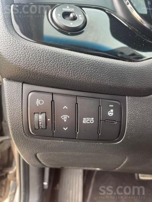Brown Kia Ceed 2014 in Riga, with an engine capacity of 1.60 L and mileage of 193 thousand km for 6799 €, photo 10 on AUTOMOTO.COM.LV