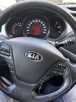 Brown Kia Ceed 2014 in Klaipeda, with an engine capacity of 1.40 L and mileage of 214 thousand km for 3150 €, photo 10 on AUTOMOTO.COM.LV