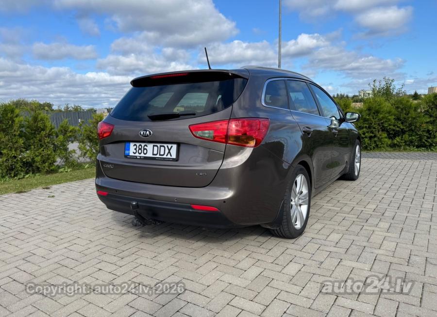Brown Kia Ceed 2014 in Tallinn, with an engine capacity of 1.60 L and mileage of 229 thousand km for 6500 €, photo 4 on AUTOMOTO.COM.LV