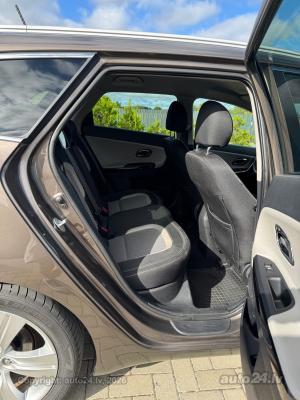 Brown Kia Ceed 2014 in Tallinn, with an engine capacity of 1.60 L and mileage of 229 thousand km for 6500 €, photo 11 on AUTOMOTO.COM.LV