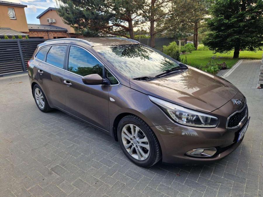Brūns Kia Ceed 2014 Viļņa, ar dzinēja tilpumu 1.58 L un nobraukumu 197 tūkst. km par 4400 €, foto 1 vietnē AUTOMOTO.COM.LV