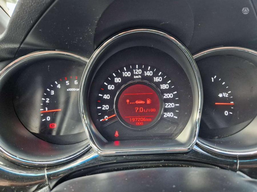 Brūns Kia Ceed 2014 Viļņa, ar dzinēja tilpumu 1.58 L un nobraukumu 197 tūkst. km par 4400 €, foto 8 vietnē AUTOMOTO.COM.LV