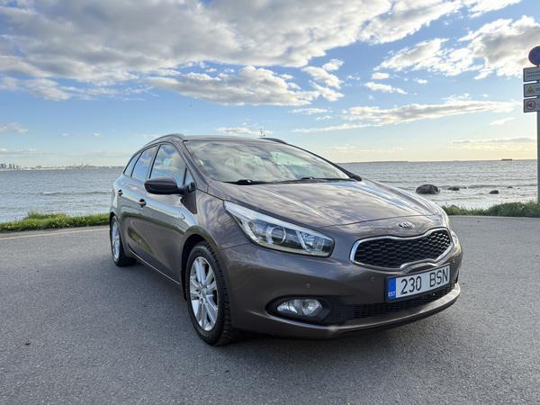 Kia Ceed 2014 in Tallinn on AUTOMOTO.COM.LV Brown Kia Ceed 2014 in Tallinn, with an engine capacity of 1.40 L and mileage of 226 thousand km for 4999 €, photo 3 on AUTOMOTO.COM.LV