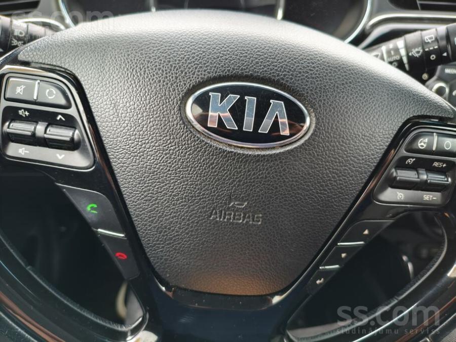 Brown Kia Ceed 2015 in Riga, with an engine capacity of 1.60 L and mileage of 132 thousand km for 8500 €, photo 15 on AUTOMOTO.COM.LV