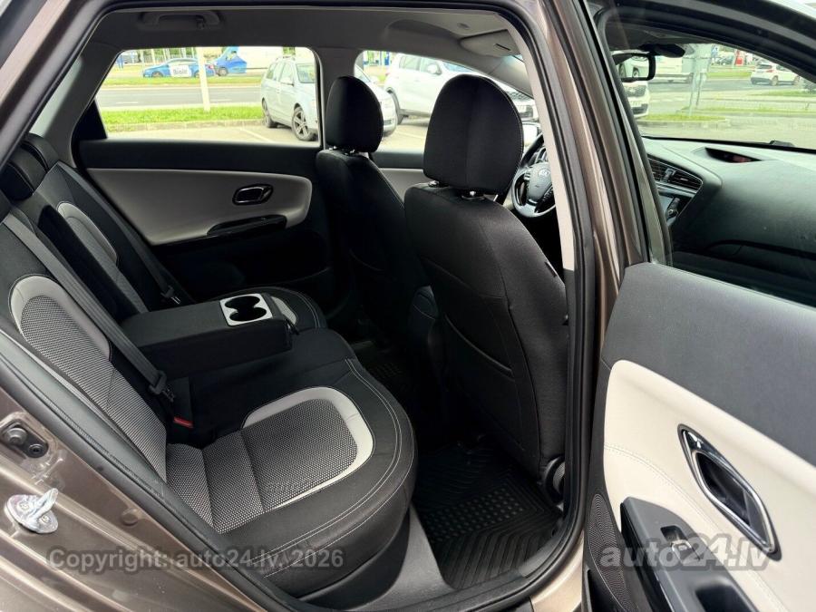 Brūns Kia Ceed 2017 Tallina, ar dzinēja tilpumu 1.60 L un nobraukumu 99 tūkst. km par 8900 €, foto 6 vietnē AUTOMOTO.COM.LV