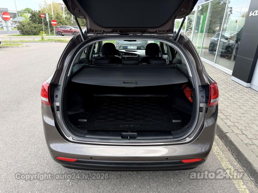 Brūns Kia Ceed 2017 Tallina, ar dzinēja tilpumu 1.60 L un nobraukumu 99 tūkst. km par 8900 €, foto 7 vietnē AUTOMOTO.COM.LV