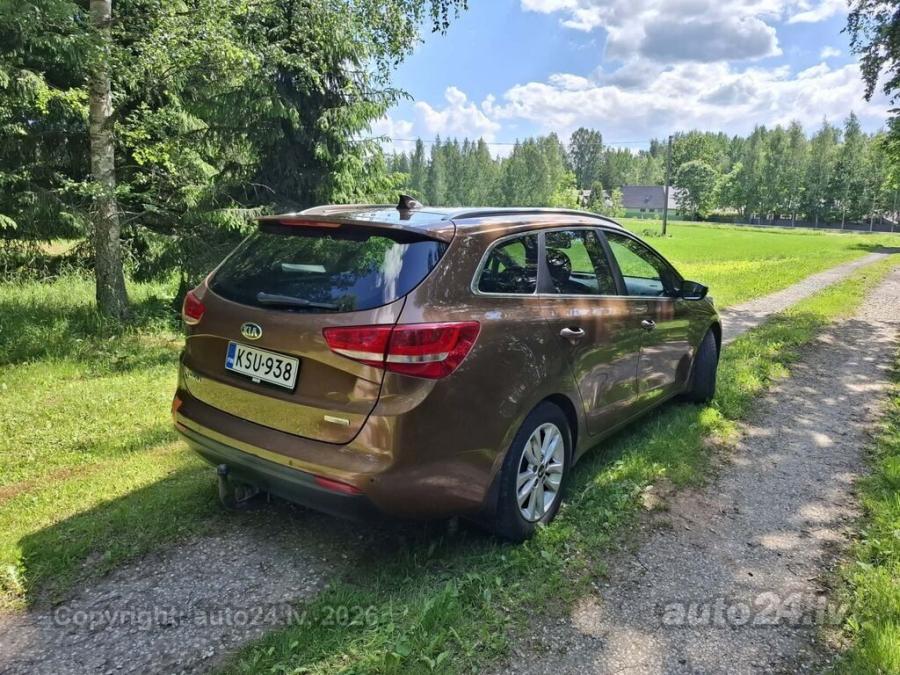 Brown Kia Ceed 2017 in Tartu, with an engine capacity of 1.60 L and mileage of 366 thousand km for 3700 €, photo 3 on AUTOMOTO.COM.LV