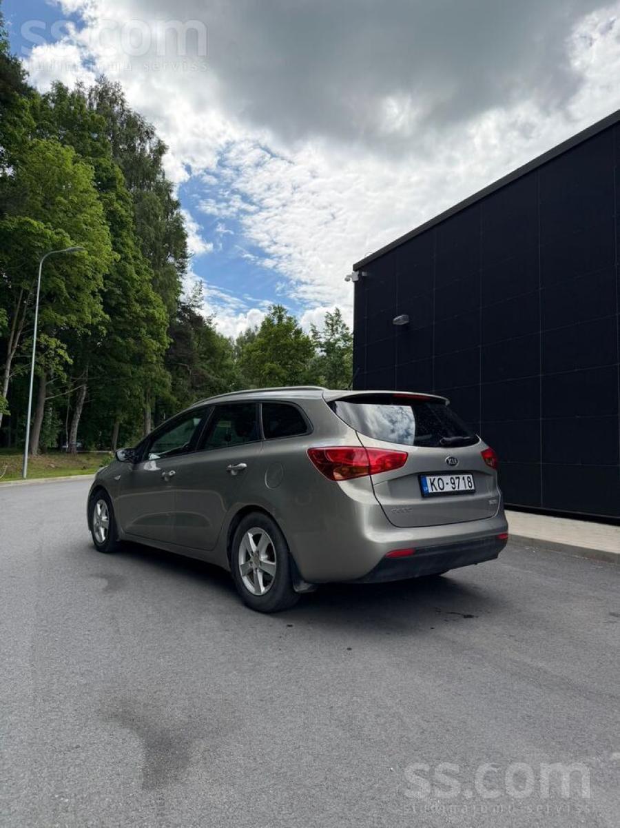 Brown Kia Ceed 2017 in Jelgava, with an engine capacity of 1.00 L and mileage of 151 thousand km for 5550 €, photo 5 on AUTOMOTO.COM.LV