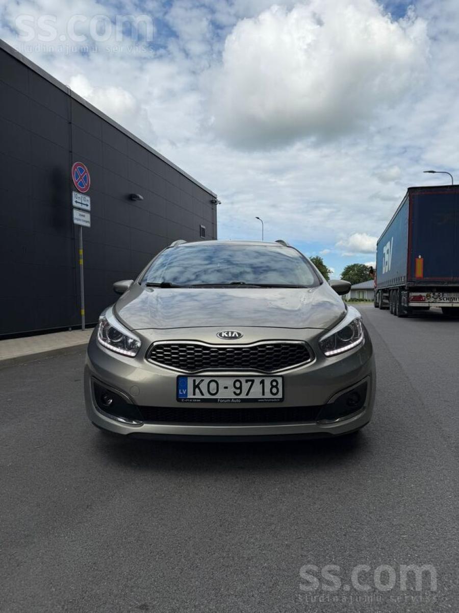 Brown Kia Ceed 2017 in Jelgava, with an engine capacity of 1.00 L and mileage of 151 thousand km for 5550 €, photo 7 on AUTOMOTO.COM.LV