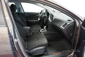Brown Kia Ceed 2021 in Tartu, with an engine capacity of 1.50 L and mileage of 142 thousand km for 12490 €, photo 7 on AUTOMOTO.COM.LV