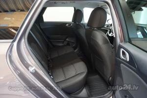 Brown Kia Ceed 2021 in Tartu, with an engine capacity of 1.50 L and mileage of 142 thousand km for 12490 €, photo 8 on AUTOMOTO.COM.LV