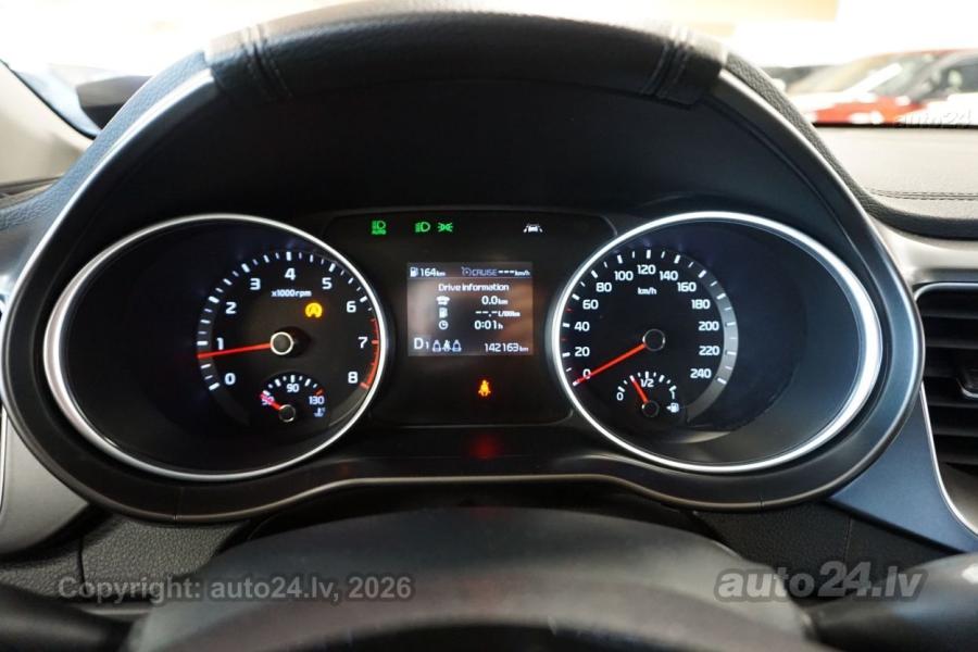 Brown Kia Ceed 2021 in Tartu, with an engine capacity of 1.50 L and mileage of 142 thousand km for 12490 €, photo 14 on AUTOMOTO.COM.LV