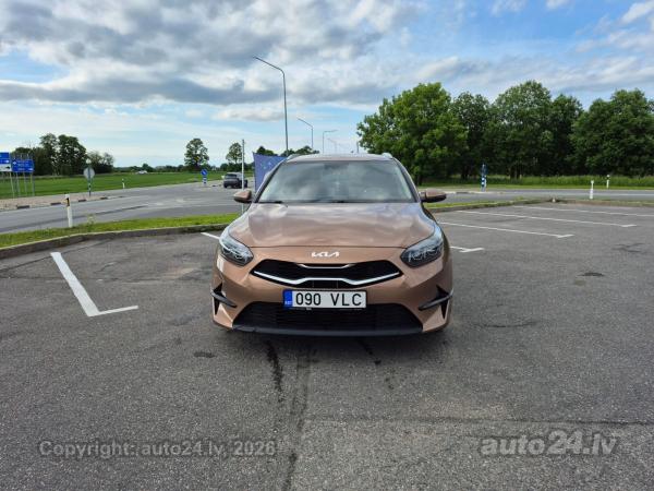 Brown Kia Ceed 2022 in Johvi, with an engine capacity of 1.50 L and mileage of 35 thousand km for 21375 €, photo 7 on AUTOMOTO.COM.LV