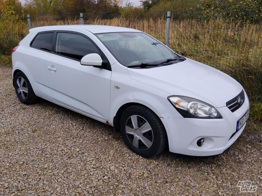 Kia Ceed 2008 Šauļi, ar dzinēja tilpumu 1.60 L un nobraukumu 230 tūkst. km par 580 €, foto 3 vietnē AUTOMOTO.COM.LV