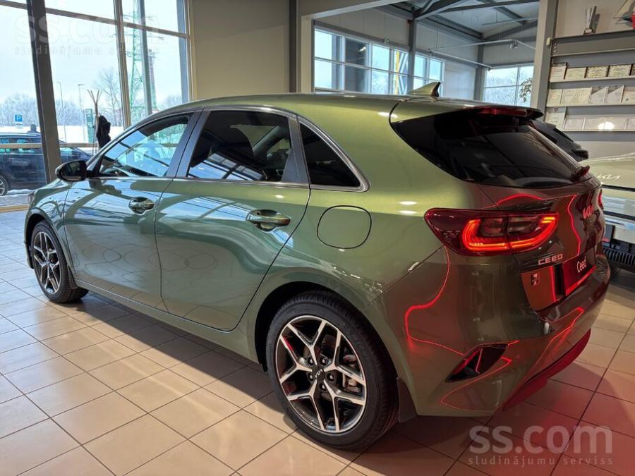 Green Kia Ceed 2025 in Liepaja, with an engine capacity of 1.50 L and mileage of 12 thousand km for 24940 €, photo 6 on AUTOMOTO.COM.LV