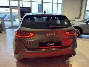 Green Kia Ceed 2025 in Liepaja, with an engine capacity of 1.50 L and mileage of 12 thousand km for 24940 €, photo 7 on AUTOMOTO.COM.LV