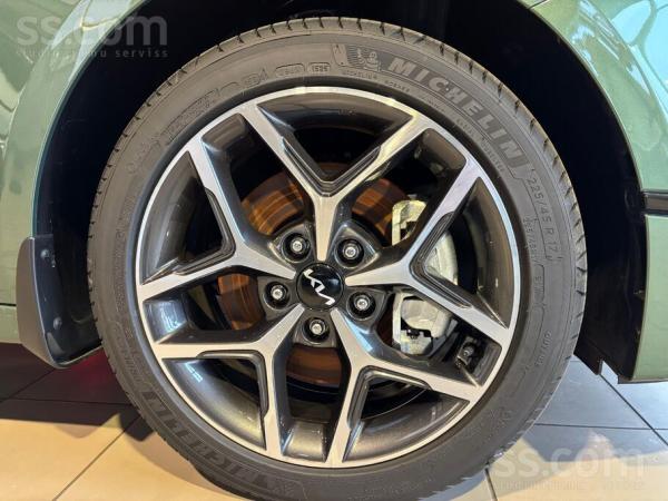 Zaļš Kia Ceed 2025 Liepāja, ar dzinēja tilpumu 1.50 L un nobraukumu 12 tūkst. km par 24940 €, foto 9 vietnē AUTOMOTO.COM.LV