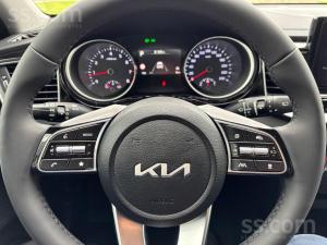 Green Kia Ceed 2025 in Liepaja, with an engine capacity of 1.50 L and mileage of 12 thousand km for 24940 €, photo 12 on AUTOMOTO.COM.LV