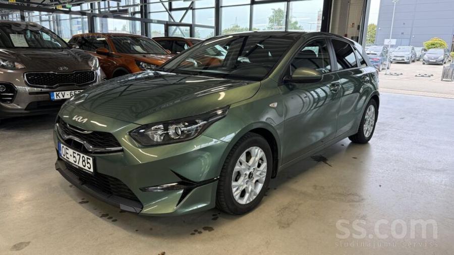 Green Kia Ceed 2025 in Riga, with an engine capacity of 1.50 L and mileage of 41 thousand km for 18500 €, photo 1 on AUTOMOTO.COM.LV