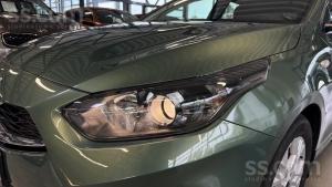 Green Kia Ceed 2025 in Riga, with an engine capacity of 1.50 L and mileage of 41 thousand km for 18500 €, photo 10 on AUTOMOTO.COM.LV