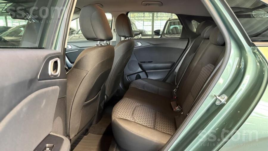 Zaļš Kia Ceed 2025 Rīga, ar dzinēja tilpumu 1.00 L un nobraukumu 44 tūkst. km par 17400 €, foto 15 vietnē AUTOMOTO.COM.LV