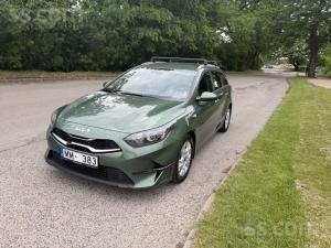 Green Kia Ceed 2022 in Jurmala, with an engine capacity of 1.50 L and mileage of 77 thousand km for 15500 €, photo  on AUTOMOTO.COM.LV