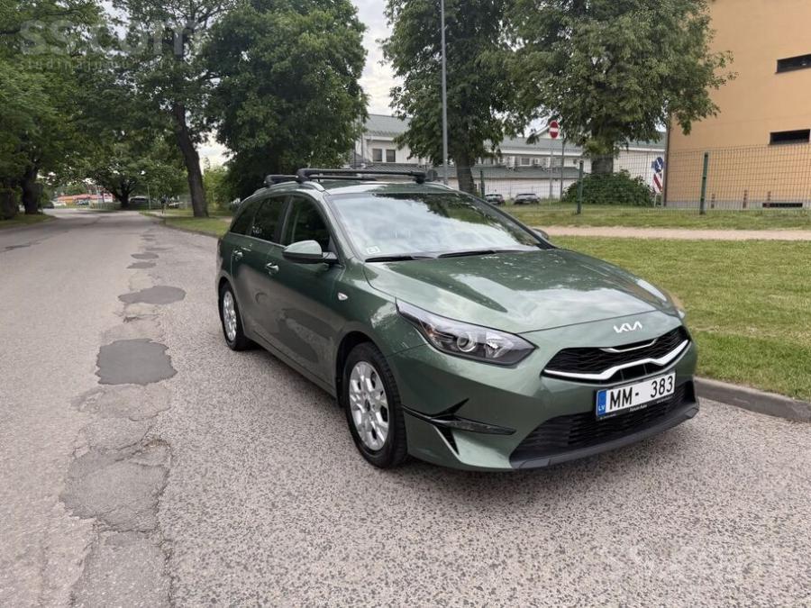 Green Kia Ceed 2022 in Jurmala, with an engine capacity of 1.50 L and mileage of 77 thousand km for 15500 €, photo 4 on AUTOMOTO.COM.LV