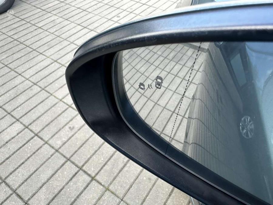 Green Kia Ceed 2022 in Kaunas, with an engine capacity of 1.00 L and mileage of 200 thousand km for 12900 €, photo 7 on AUTOMOTO.COM.LV