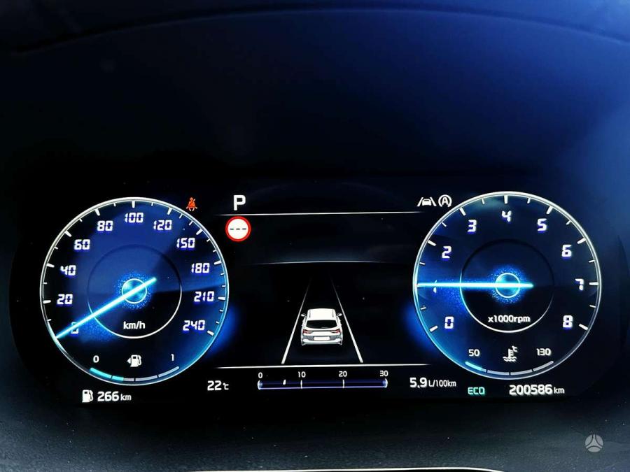 Green Kia Ceed 2022 in Kaunas, with an engine capacity of 1.00 L and mileage of 200 thousand km for 12900 €, photo 9 on AUTOMOTO.COM.LV