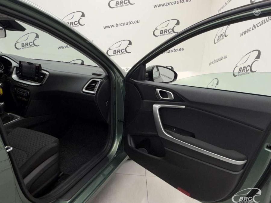 Zaļš Kia Ceed 2022 Viļņa, ar dzinēja tilpumu 1.48 L un nobraukumu 11 tūkst. km par 16900 €, foto 10 vietnē AUTOMOTO.COM.LV
