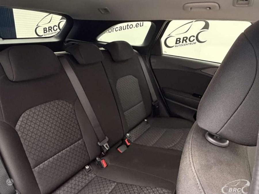 Zaļš Kia Ceed 2022 Viļņa, ar dzinēja tilpumu 1.48 L un nobraukumu 11 tūkst. km par 16900 €, foto 13 vietnē AUTOMOTO.COM.LV