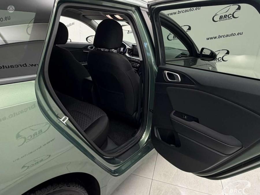 Zaļš Kia Ceed 2022 Viļņa, ar dzinēja tilpumu 1.48 L un nobraukumu 11 tūkst. km par 16900 €, foto 14 vietnē AUTOMOTO.COM.LV