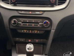 Zaļš Kia Ceed 2022 Viļņa, ar dzinēja tilpumu 1.48 L un nobraukumu 11 tūkst. km par 16900 €, foto 18 vietnē AUTOMOTO.COM.LV