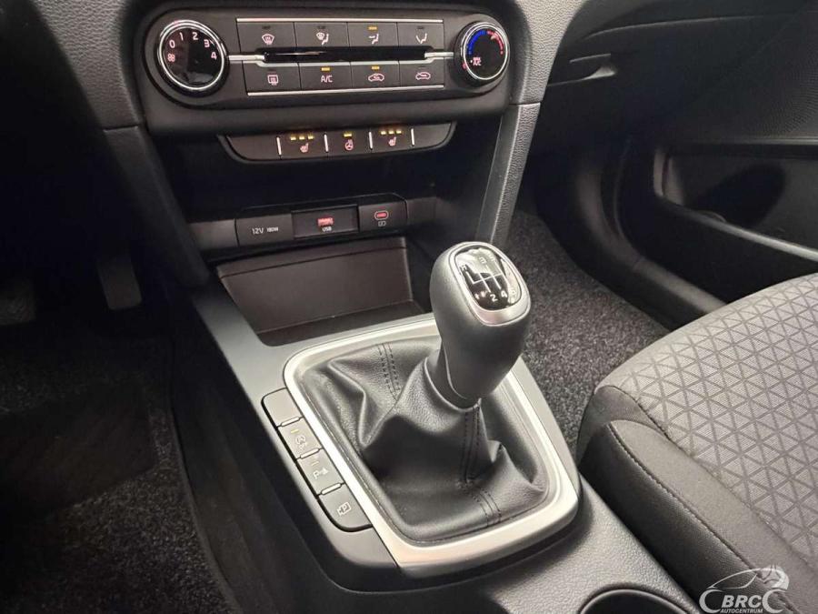 Zaļš Kia Ceed 2022 Viļņa, ar dzinēja tilpumu 1.48 L un nobraukumu 11 tūkst. km par 16900 €, foto 28 vietnē AUTOMOTO.COM.LV
