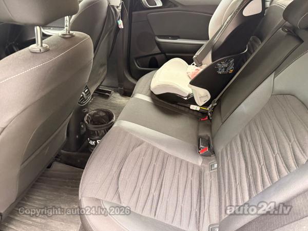 Zaļš Kia Ceed 2022 Tallina, ar dzinēja tilpumu 1.50 L un nobraukumu 79 tūkst. km par 21950 €, foto 6 vietnē AUTOMOTO.COM.LV