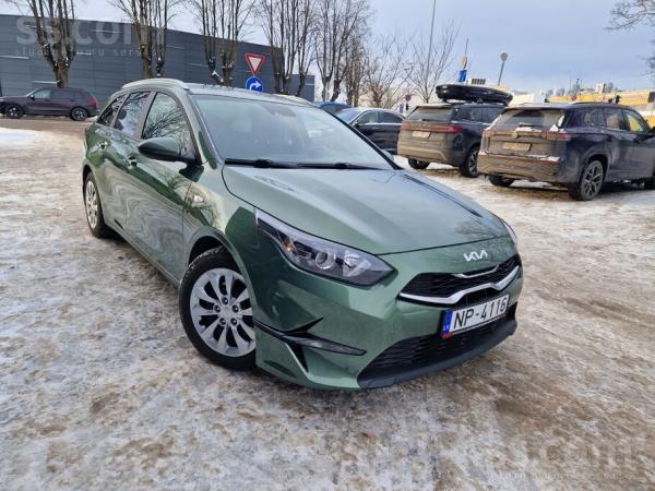 Zaļš Kia Ceed 2023 Rīga, ar dzinēja tilpumu 1.50 L un nobraukumu 52 tūkst. km par 15500 €, foto 2 vietnē AUTOMOTO.COM.LV