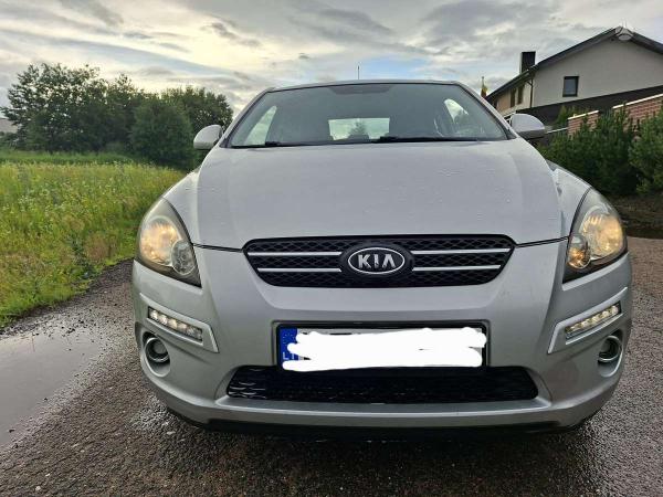 Киа Сид 2010 в Вильнюс на AUTOMOTO.COM.LV Серый Киа Сид 2010 в Вильнюс, объемом двигателя 1.60 л и пробегом 245 тыс. км за 2499 €, фото 5 на AUTOMOTO.COM.LV