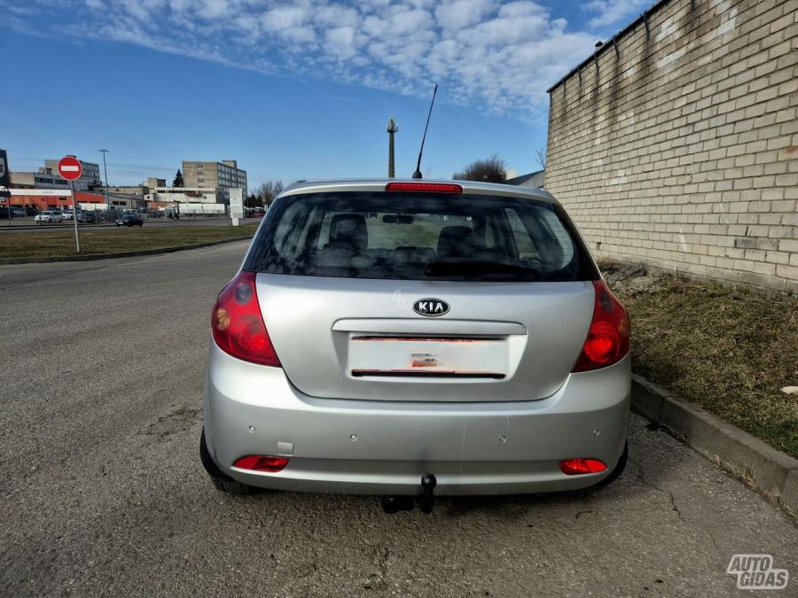 Grey Kia Ceed 2007 in Kaunas, with an engine capacity of 1.60 L and mileage of 263 thousand km for 2250 €, photo 5 on AUTOMOTO.COM.LV