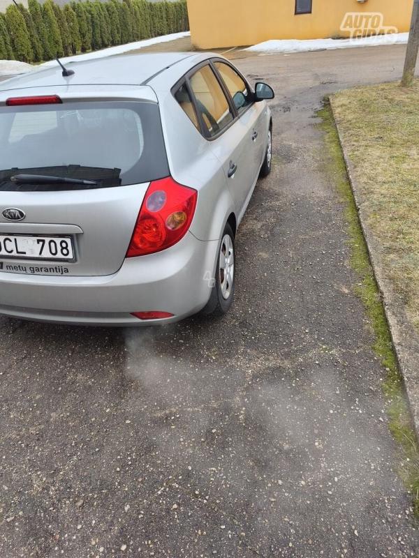 Grey Kia Ceed 2007 in Silale, with an engine capacity of 1.40 L and mileage of 242 thousand km for 1850 €, photo 2 on AUTOMOTO.COM.LV